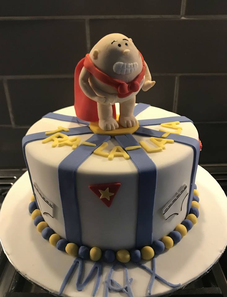 Portfolio of Cakes - Black's Creative Cupcakes